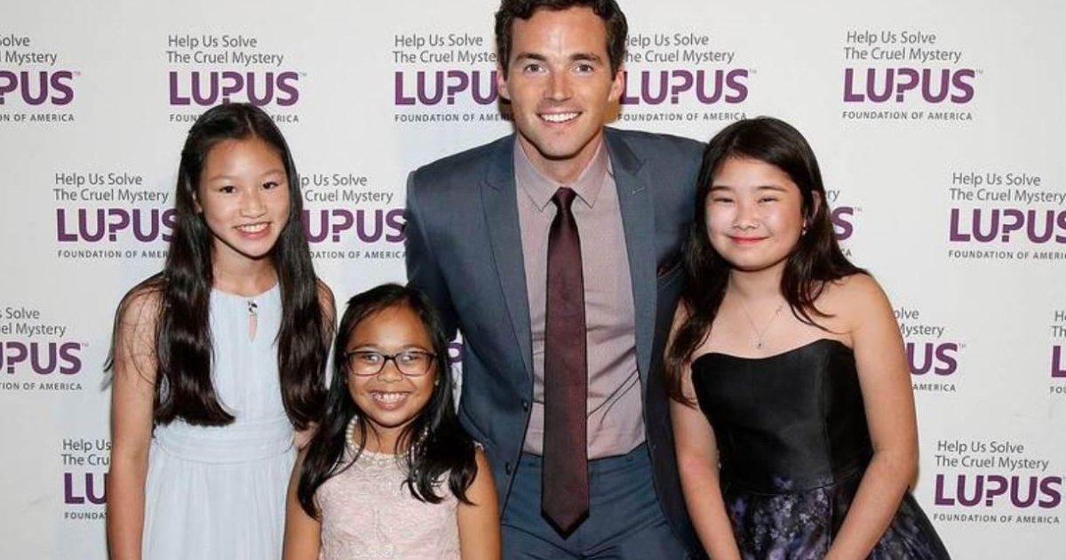 A special bond: Actor Ian Harding supports his mom through lupus ...